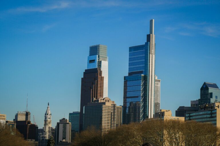 7 Iconic Philadelphia Buildings You Need to See - Venture Philly Group ...